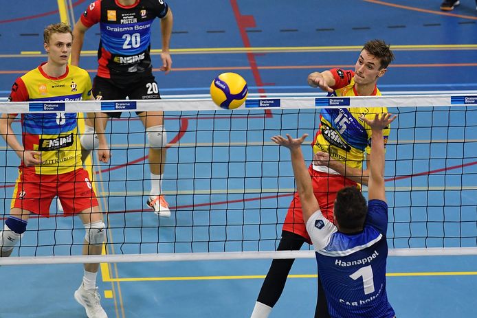 Jelle Bosma wacht geduldig op z’n kans bij Dynamo: ‘Ik weet van mijzelf ...