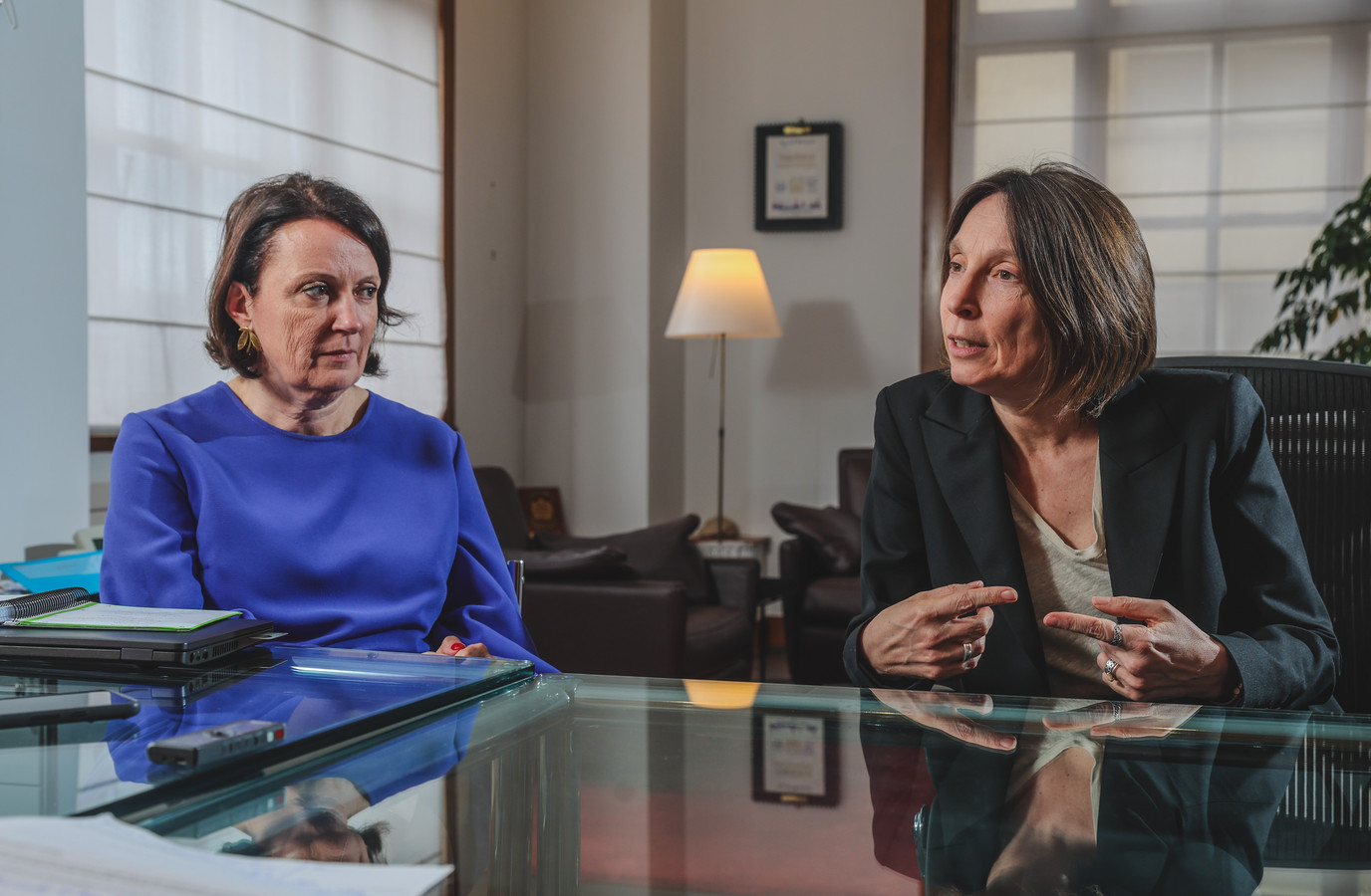INTERVIEW. Deze vrouwen zijn baas in onze 37 gevangenissen en bij de ...