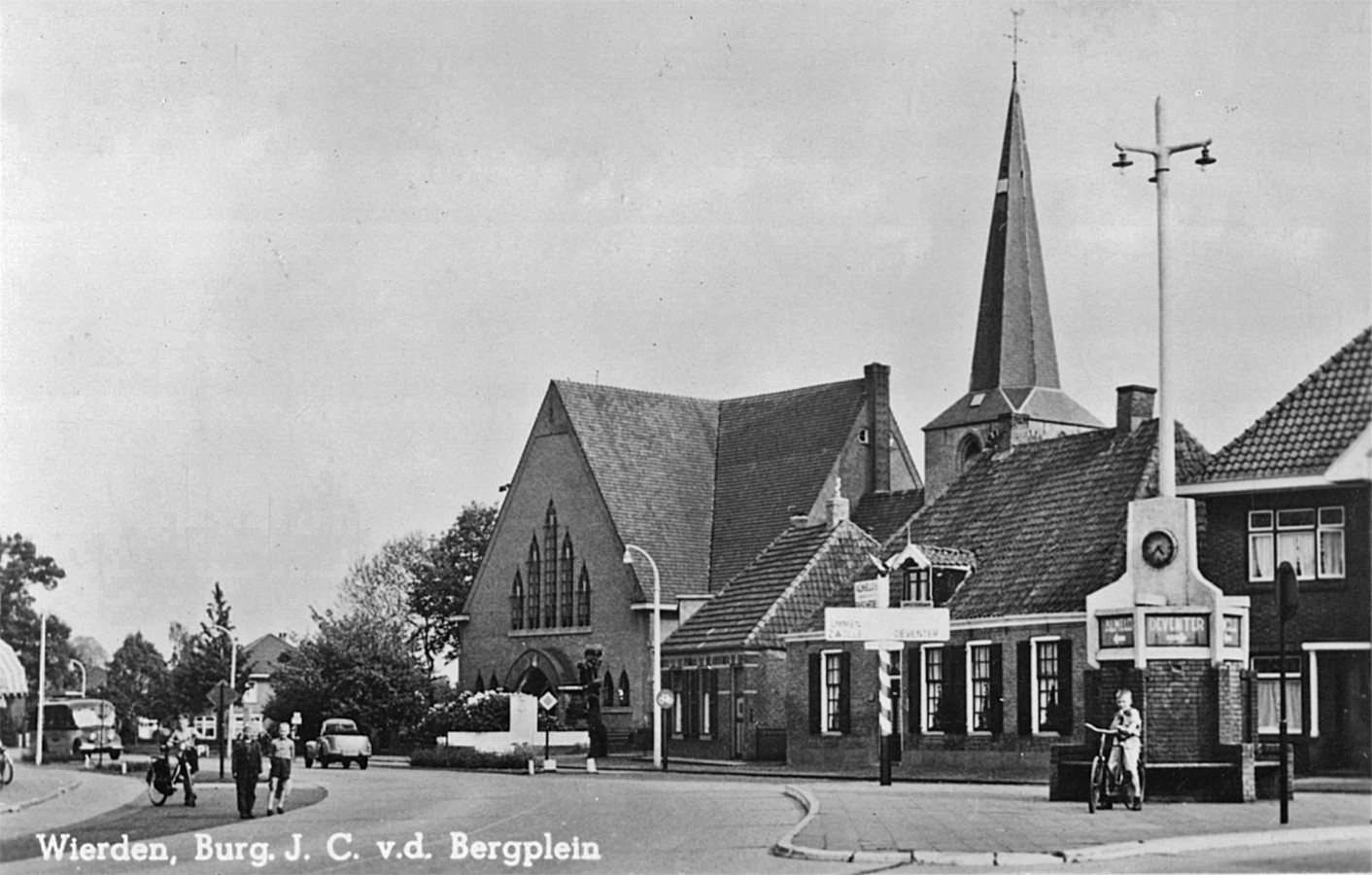 Prominente wegwijzer in Wierden wordt vervangen en dat moet dit jaar ...