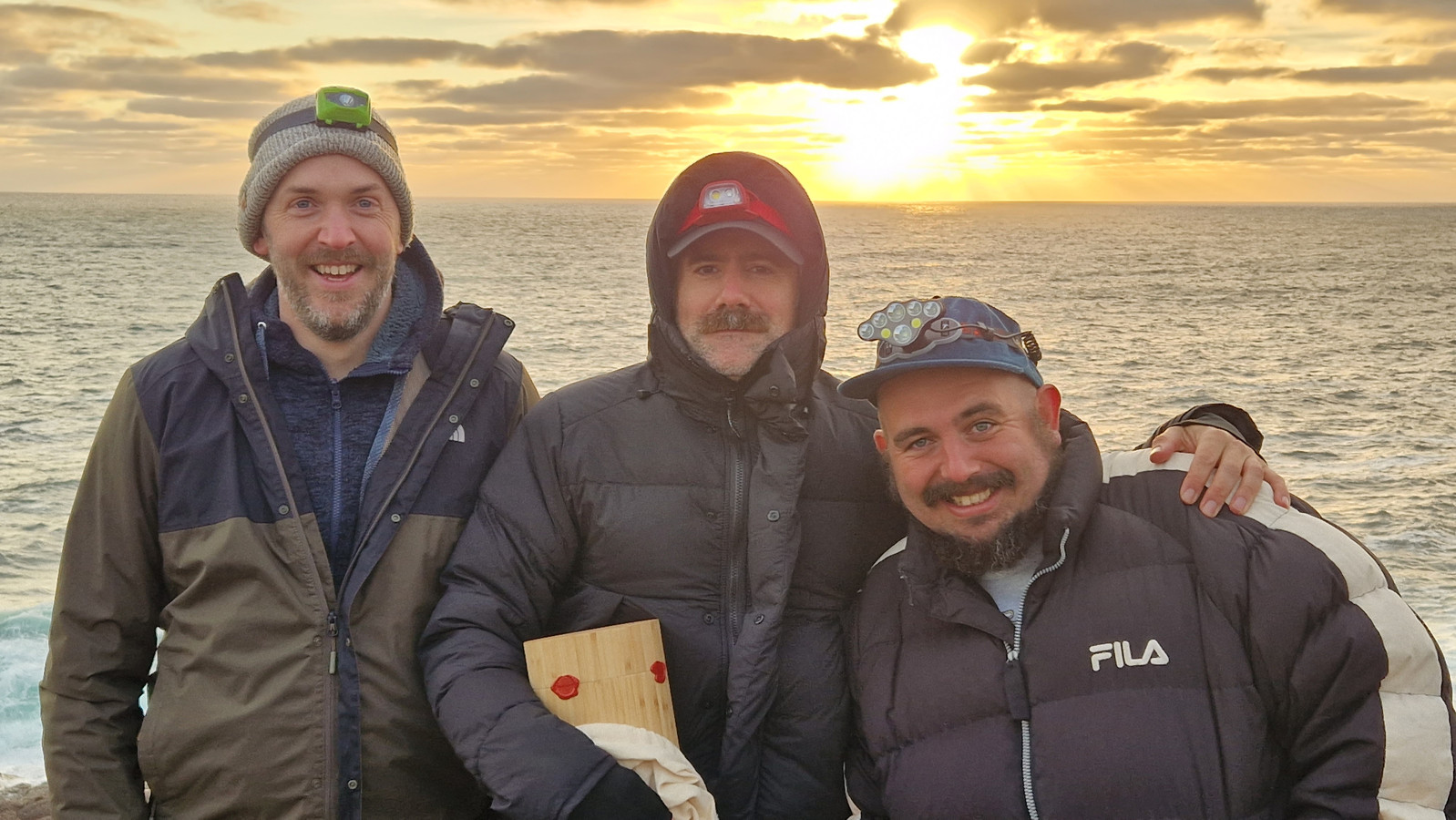 Bekende vrienden van 'droogstoppel' Jeroom vertellen hoe hij écht is ...