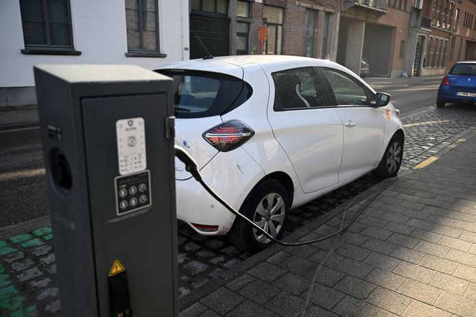 Je elektrische wagen opladen in Pelt: Binnenkort mogelijk op vijf extra ...