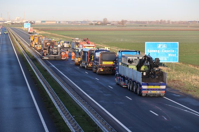 Gezin met twee kinderen overlijdt bij zwaar ongeval op A59 | Binnenland | destentor.nl
