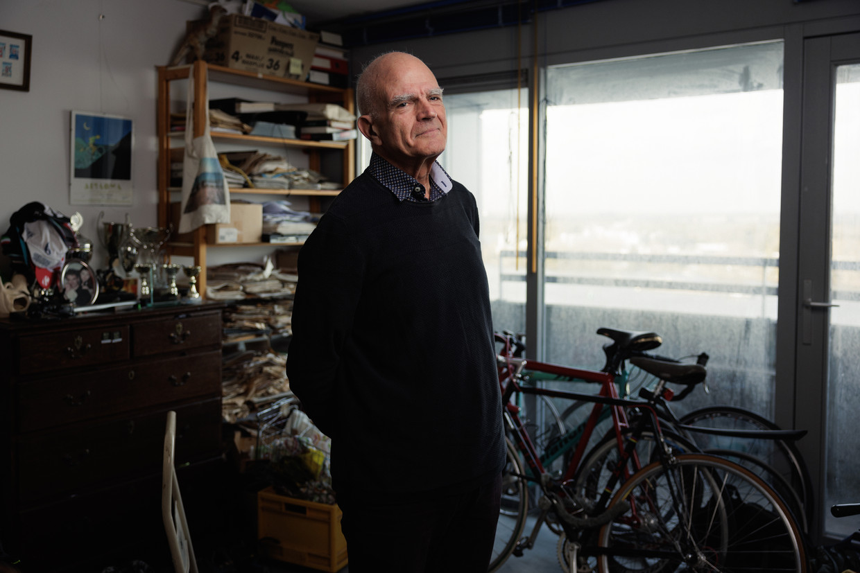 Tim Krabbé over wielrennen, schaken en zijn nieuwe roman: ‘Ik krijg ...