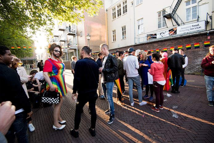 Jansplein in Arnhem voortaan ieder jaar roze | Arnhem | gelderlander.nl