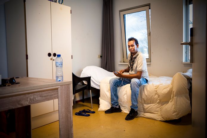 Niet Meer In De Regen En Kou Door De Stad Zwerven Daklozen Als Zaki