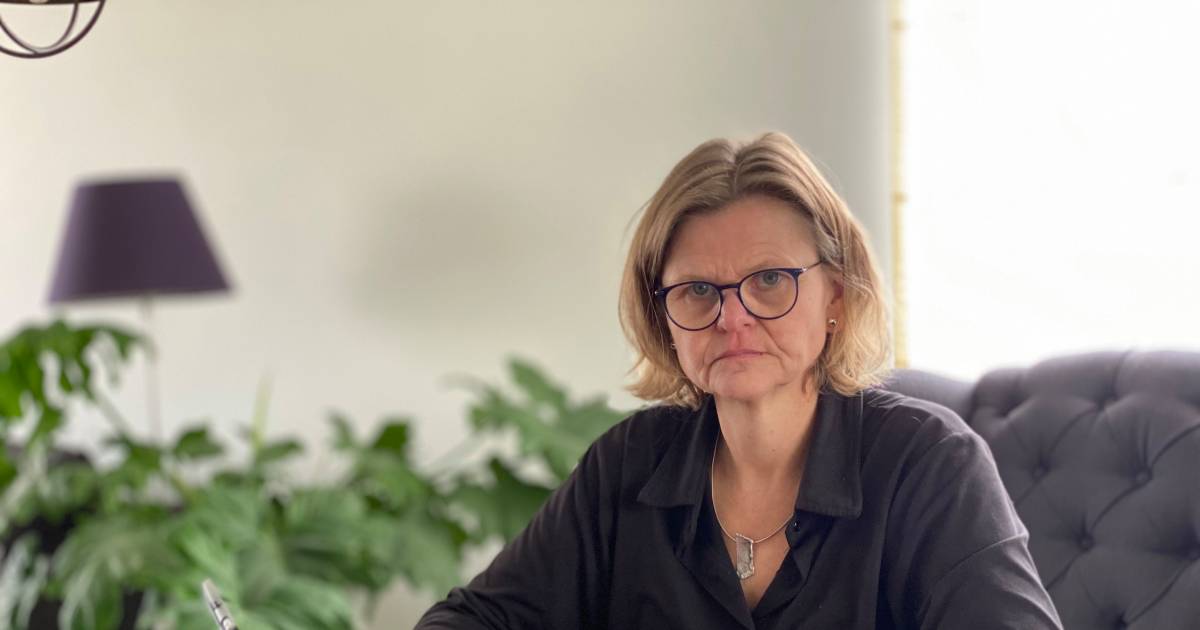 Oplichters stelen 100.000 euro van Chantal (51) met één telefoontje ...