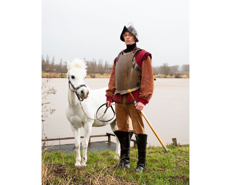 Ridder te paard? Eerder ridder te pony, ontdekken historici | De Volkskrant