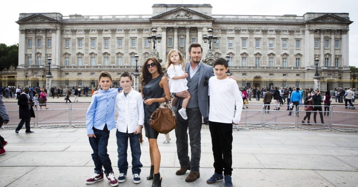 Beckhams verkopen Beckingham Palace | Sterren | AD.nl