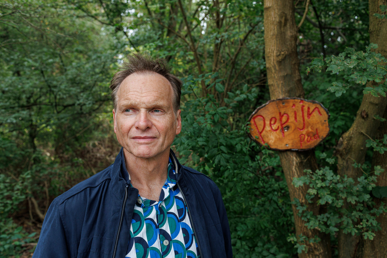 Nederland staat vanmiddag een uur stil bij corona: ‘Het verlies van ...