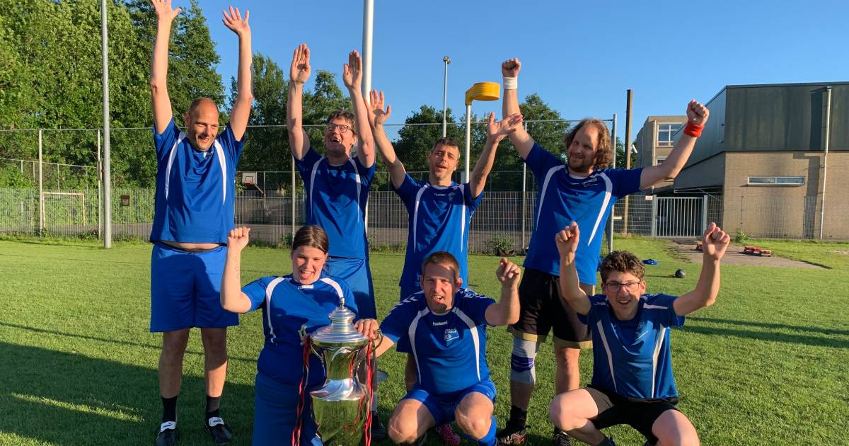 Trainer Jaap benadert G-korfballers als ‘normale’ mensen: ‘Ze mankeren ...