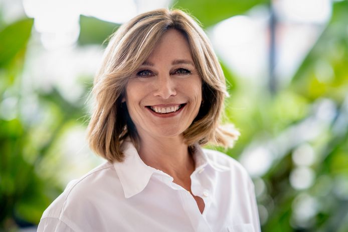 HLN-podcast ‘De Kroongetuigen’ begint aan vijfde seizoen met Birgit Van ...