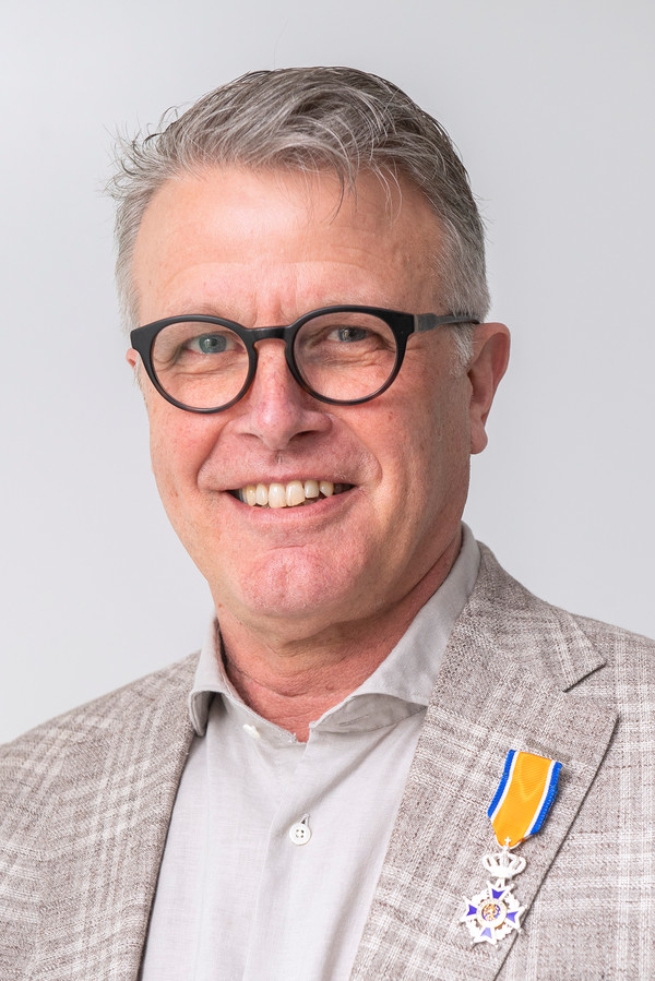 Zeven mannen en drie vrouwen onderscheiden in Deurne | Foto | bd.nl