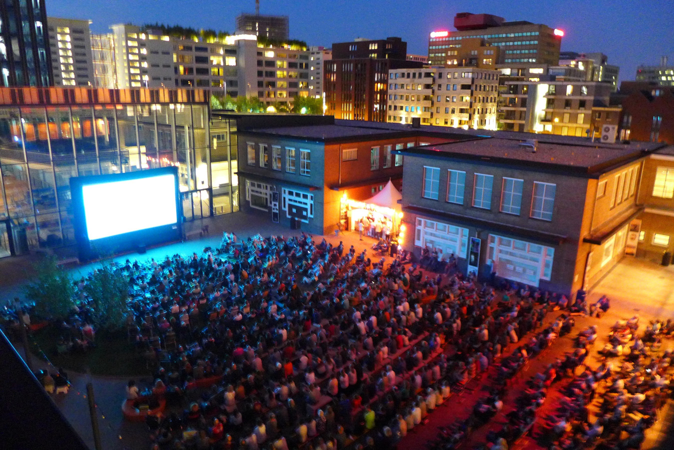 ‘Natlab Eindhoven is een meesterwerk van onbekwaamheid’ | Foto ...