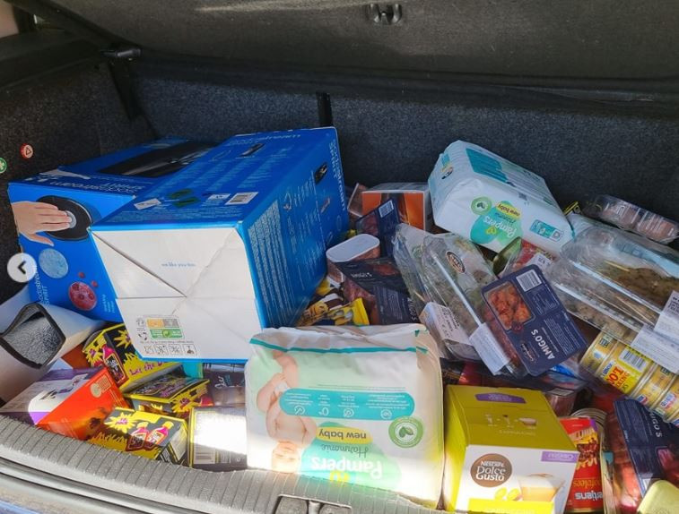 Brutale dief rijdt met volle winkelkar uit supermarkt, politie vindt ...