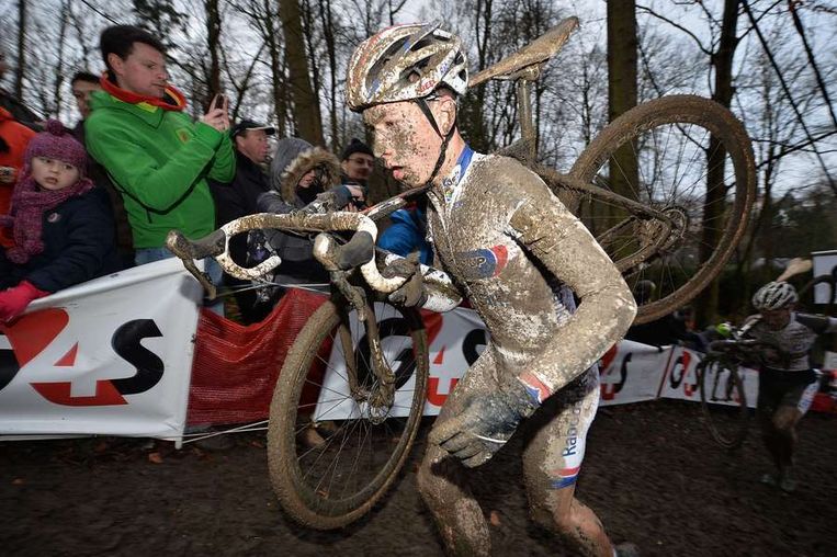 Twee gekneusde ribben voor Van der Haar | De Morgen