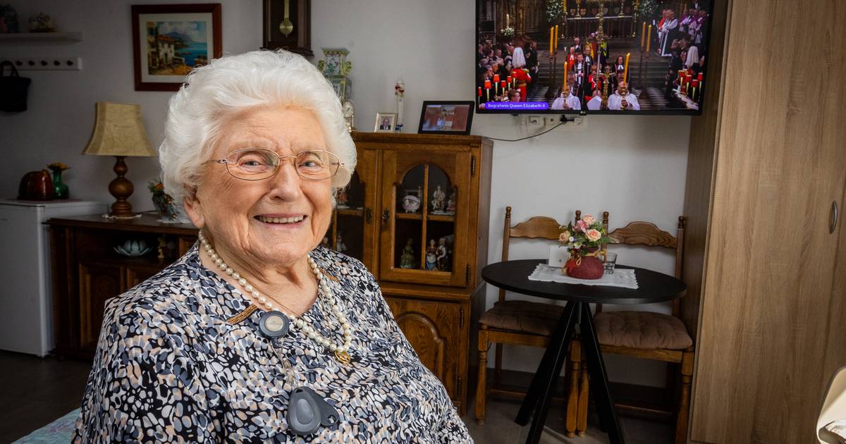 Leeftijdsgenote Marguerite (96) volgt begrafenis van Queen Elizabeth ...