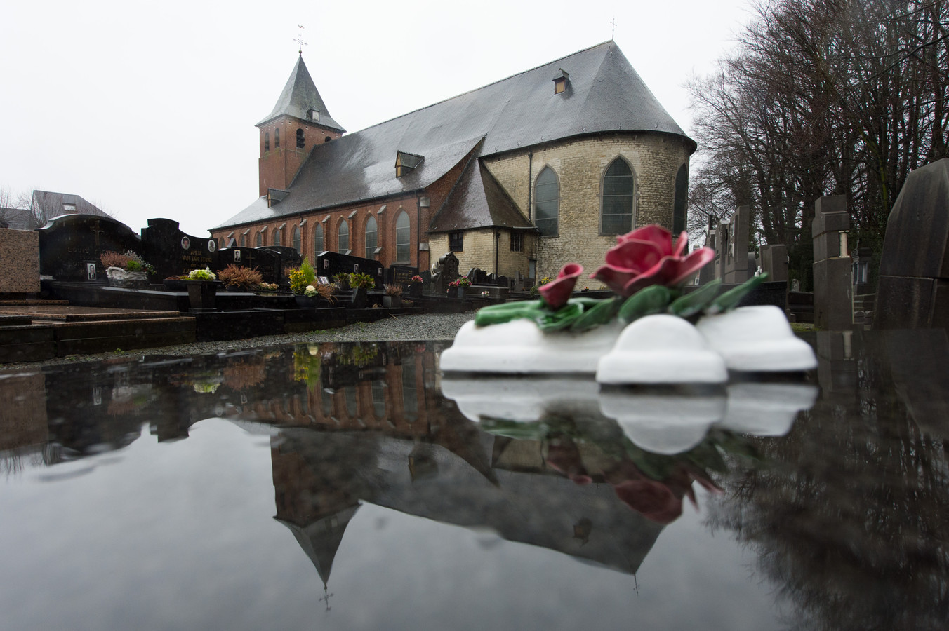 Restauratie van Sint-Niklaaskerk gaat van start: “Hopen na de buitenkant, ook het interieur te ...