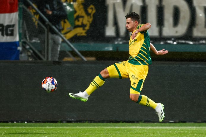 Daryl van Mieghem freewheelt bij ADO door de Keuken Kampioen Divisie ...