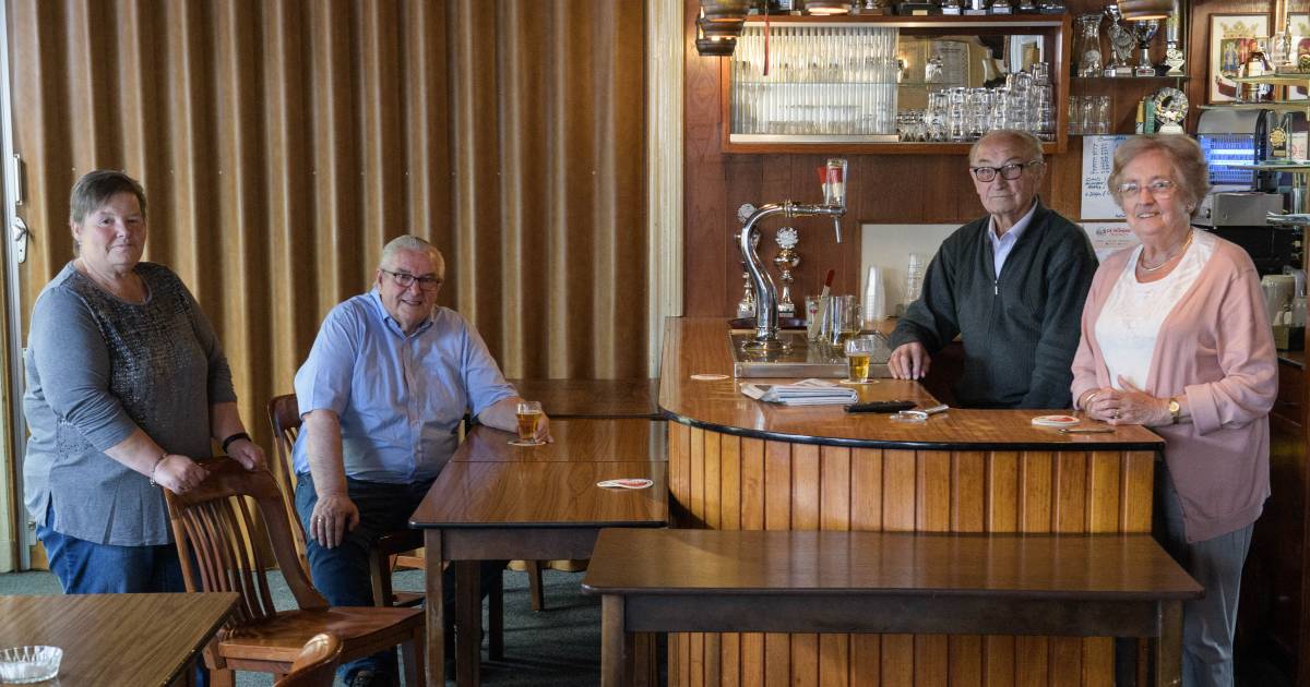 Wie van een bruin café houdt, moet echt eens naar deze kroeg in Holten ... Wie van een bruin café houdt, moet echt eens naar deze kroeg in Holten ...