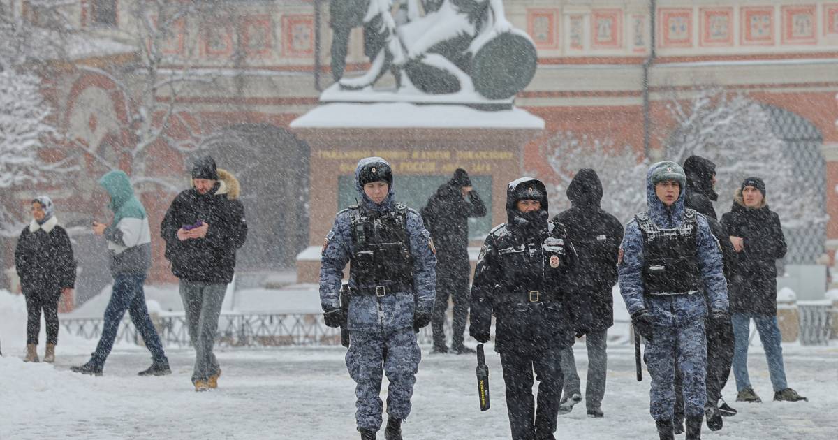 Tekort aan energie, slapte en lusteloosheid: Russen hebben depressies ...