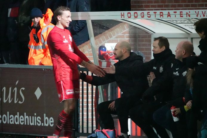 Yannick Bevers staat voor belangrijk tweeluik met Hoogstraten: “We ...