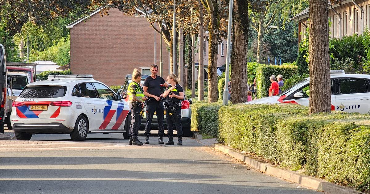 Man zwaait met mes na ruzie met groep jongeren in Nunspeet | Nunspeet ...
