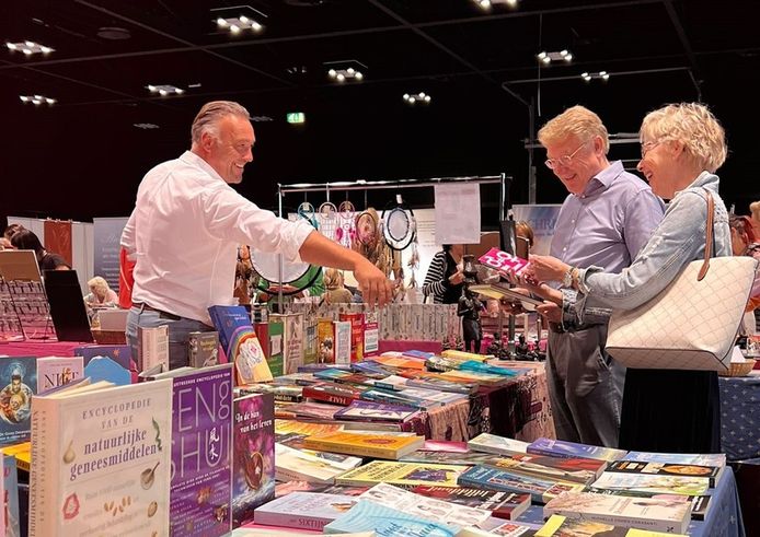 Spirituele beurs van Bloom komt weer naar De Waai | Geel | hln.be