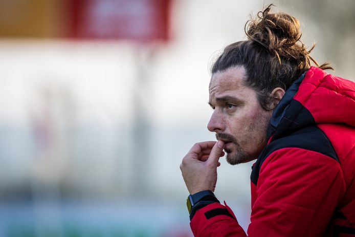 Dennis van den Driessche stopt na één jaar bij VENO | Amateurvoetbal ...