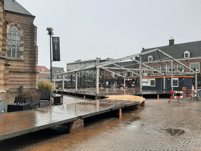 Schaatsrondje om de kerk vanaf vrijdag in hartje Doetinchem; stappers ...