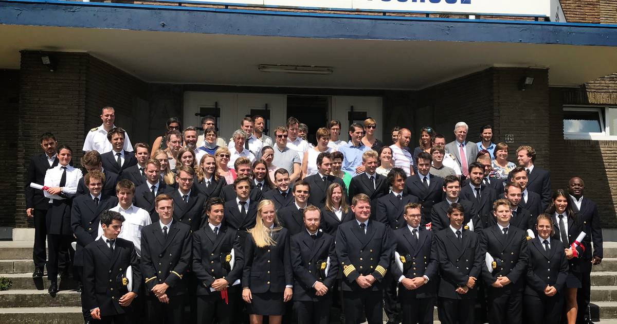 Zestig studenten HZS zwaaien af (en hebben jobs meteen maarvoor het ...