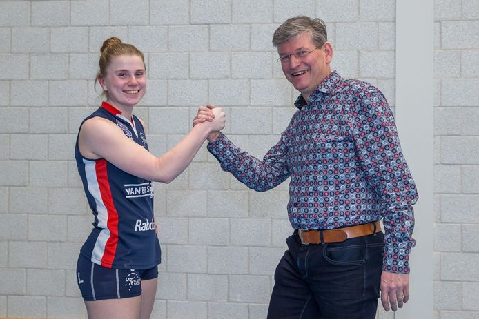 Dochter en vader staan morgen tegenover elkaar in finale volleybalbeker ...