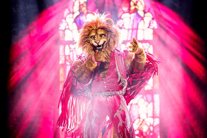 Minotaurus moet ‘The Masked Singer’ verlaten, ontdek hier wie er onder ...