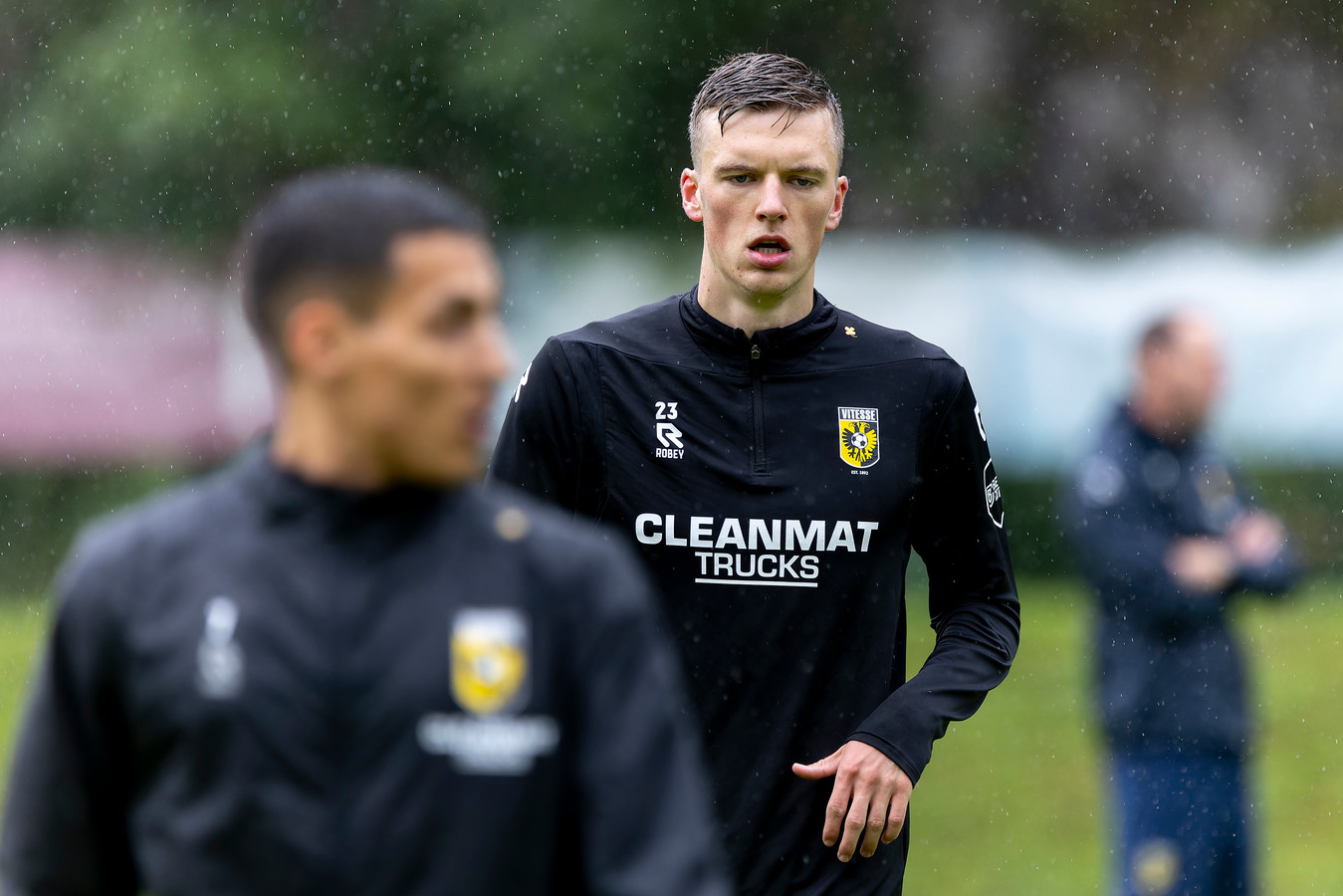 Huisman op weg van Vitesse naar Haugesund in Noorwegen | Foto ...