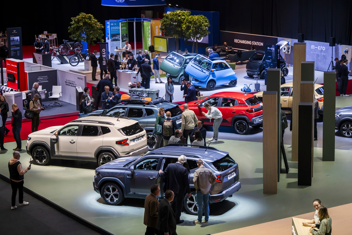 Zo ziet de ondergang van een belangrijke Europese autoshow eruit | Foto ...