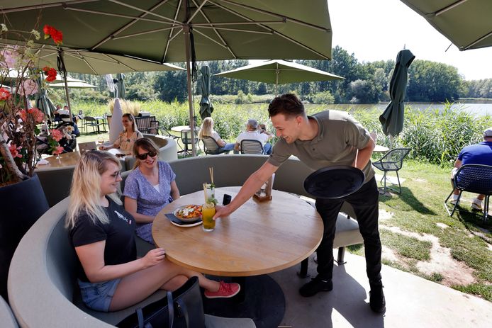 Restaurants aan de Rotte doen plastic in de ban: ‘Het scheelt een hoop ...
