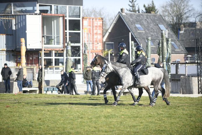 Protest in Apeldoorn afgelopen, ‘bewapende’ demonstranten opgepakt ...