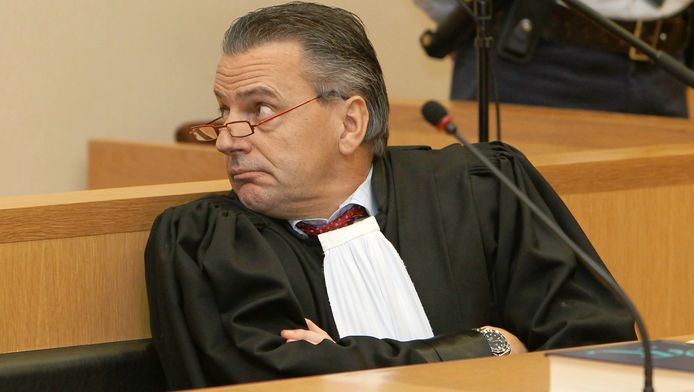 Topadvocaat Jan De Man krijgt straf met uitstel voor fiscale fraude ...