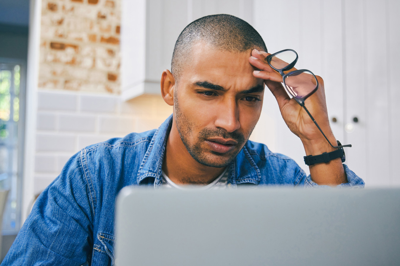 Flemme de reprendre le boulot le lundi matin? Testez le “Bare Minimum ...