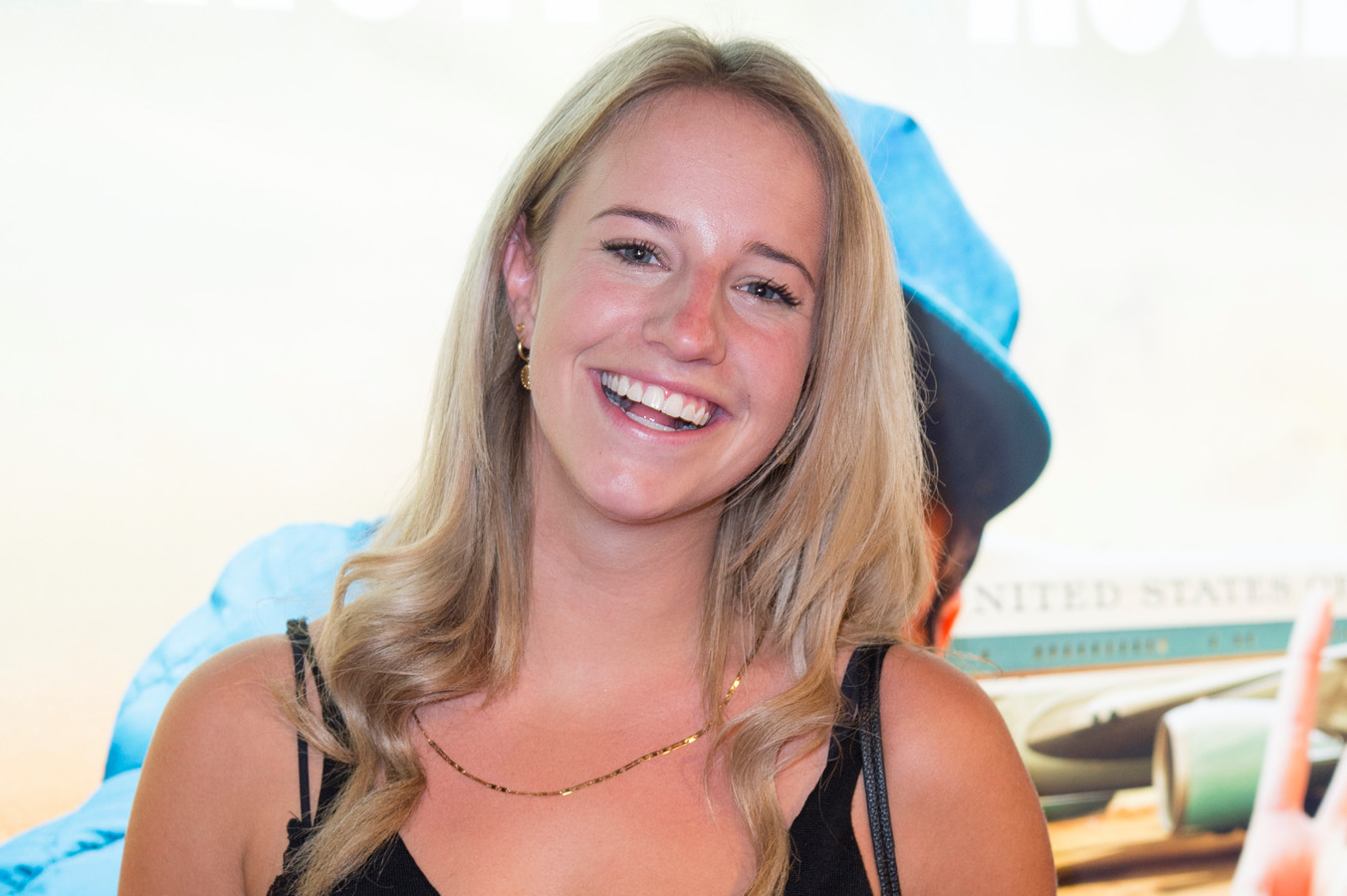 Vlogger Dee openhartig over miskramen: ‘Je wilt op bed liggen en janken ...