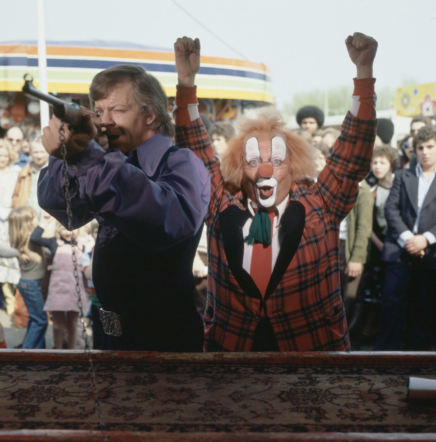 Docu Bassie en Adriaan: ode aan houtje-touwtje-televisie van het meest ...