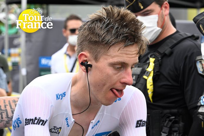 Kamp-Pogacar blijft achter veelbesproken fietswissel staan: “Dit was de beste oplossing voor ...