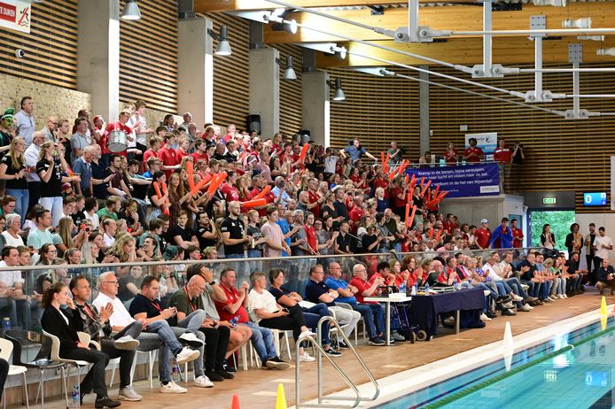 Waterpolo: Het Ravijn toont zich snelle leerling, maar verliest ook ...