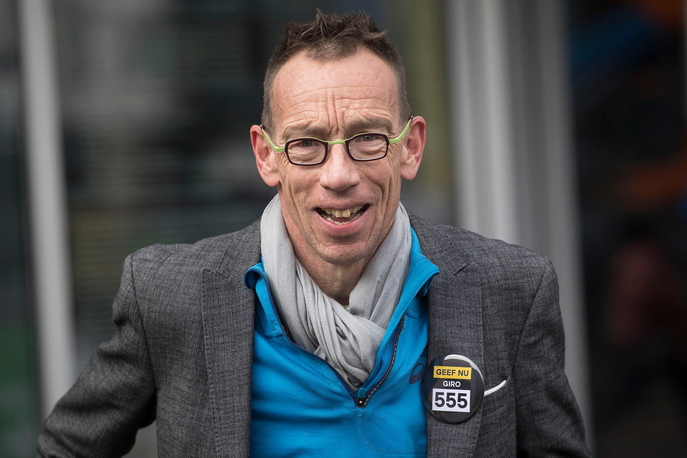 Dolf Jansen bezoekt festivals voor nieuw radioprogramma | Foto ...