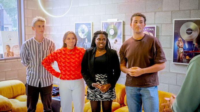 Wie maakt nog kans om de nieuwe ster van Regi te worden? Finalisten ...