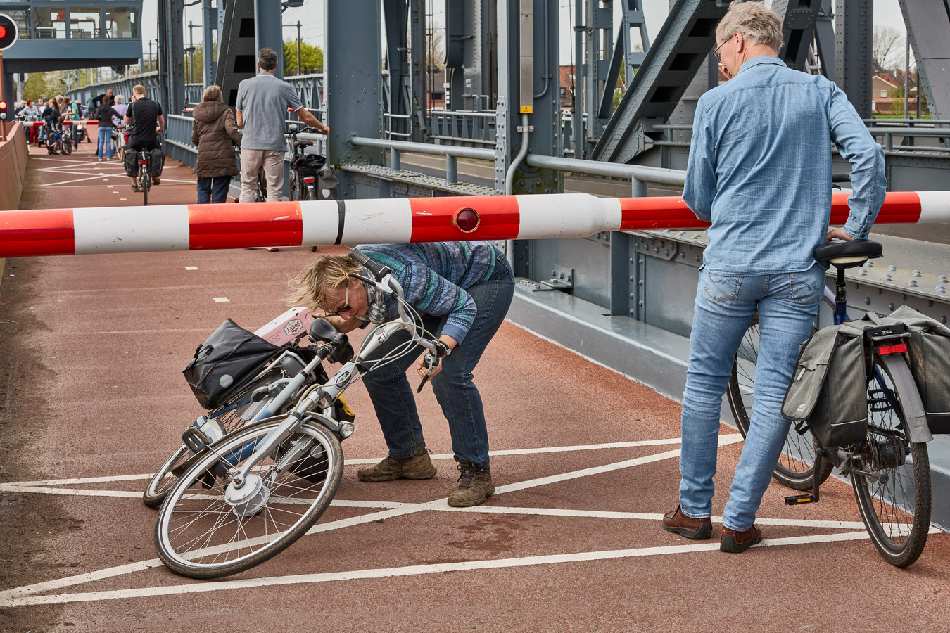 Meer mankementen aan Oude IJsselbrug door hoogwater: ‘Geen enkele ... Meer mankementen aan Oude IJsselbrug door hoogwater: ‘Geen enkele ...