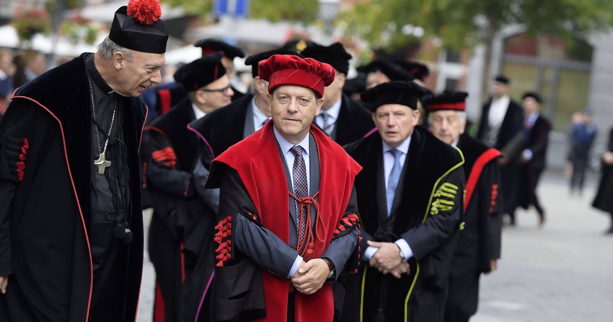 KU Leuven stijgt in Times World University Ranking, ULB tuimelt uit top ...