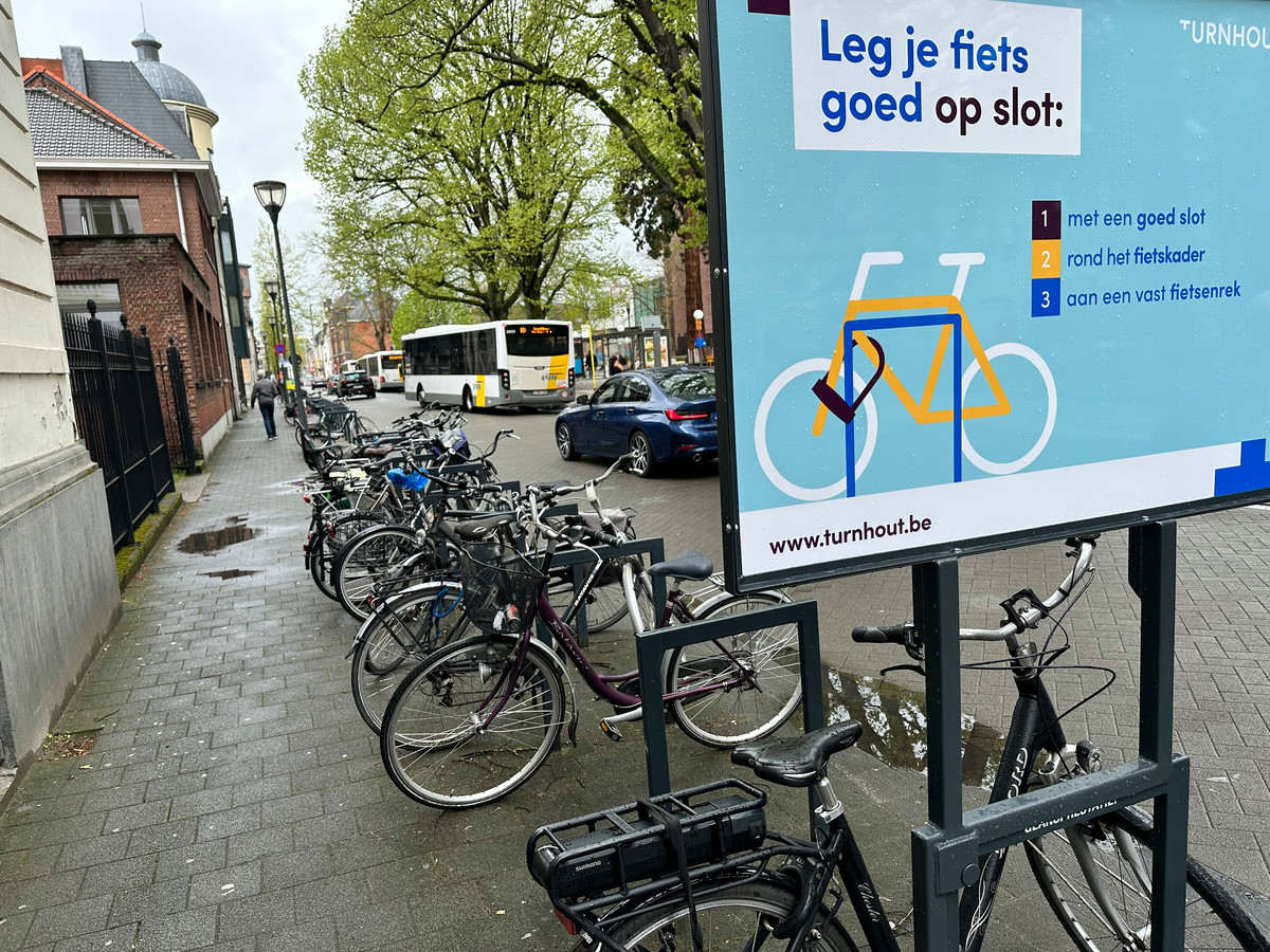 Stad lanceert campagne tegen fietsdiefstallen: “Volgend jaar grote ...