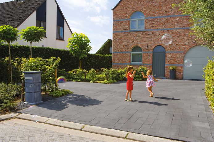 De ideale oprit? Die leg je makkelijk zelf aan | WOON. | hln.be