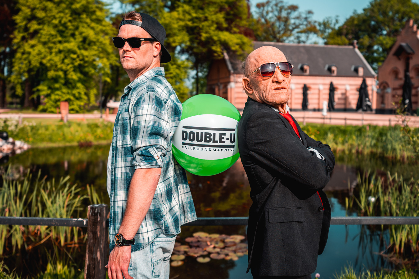 Dj-duo Double-U ft. Eugene mag plaatjes draaien in China | Foto | hln.be