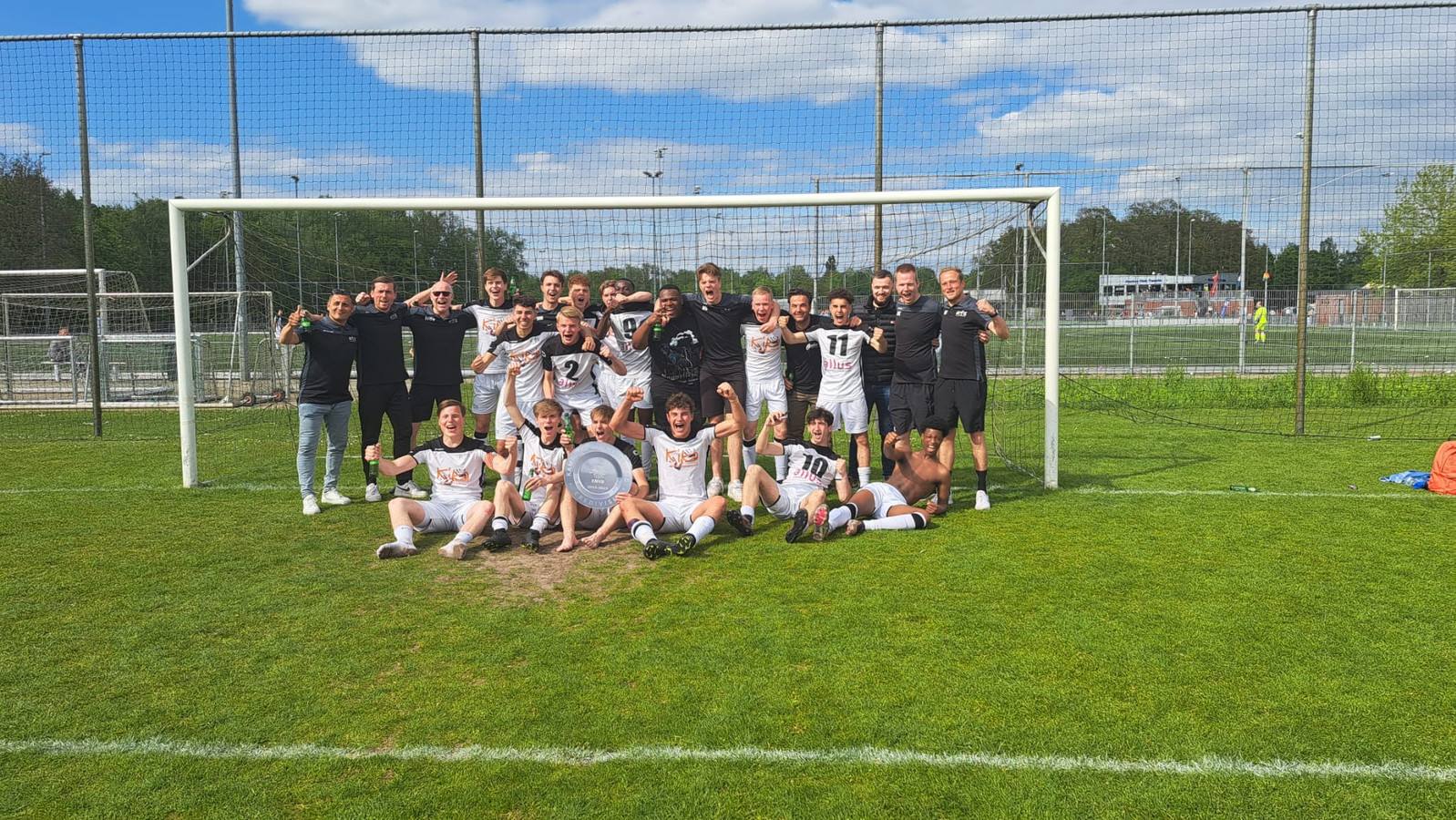 Dit zijn ze: de kampioenen uit deze regio! | Foto | destentor.nl
